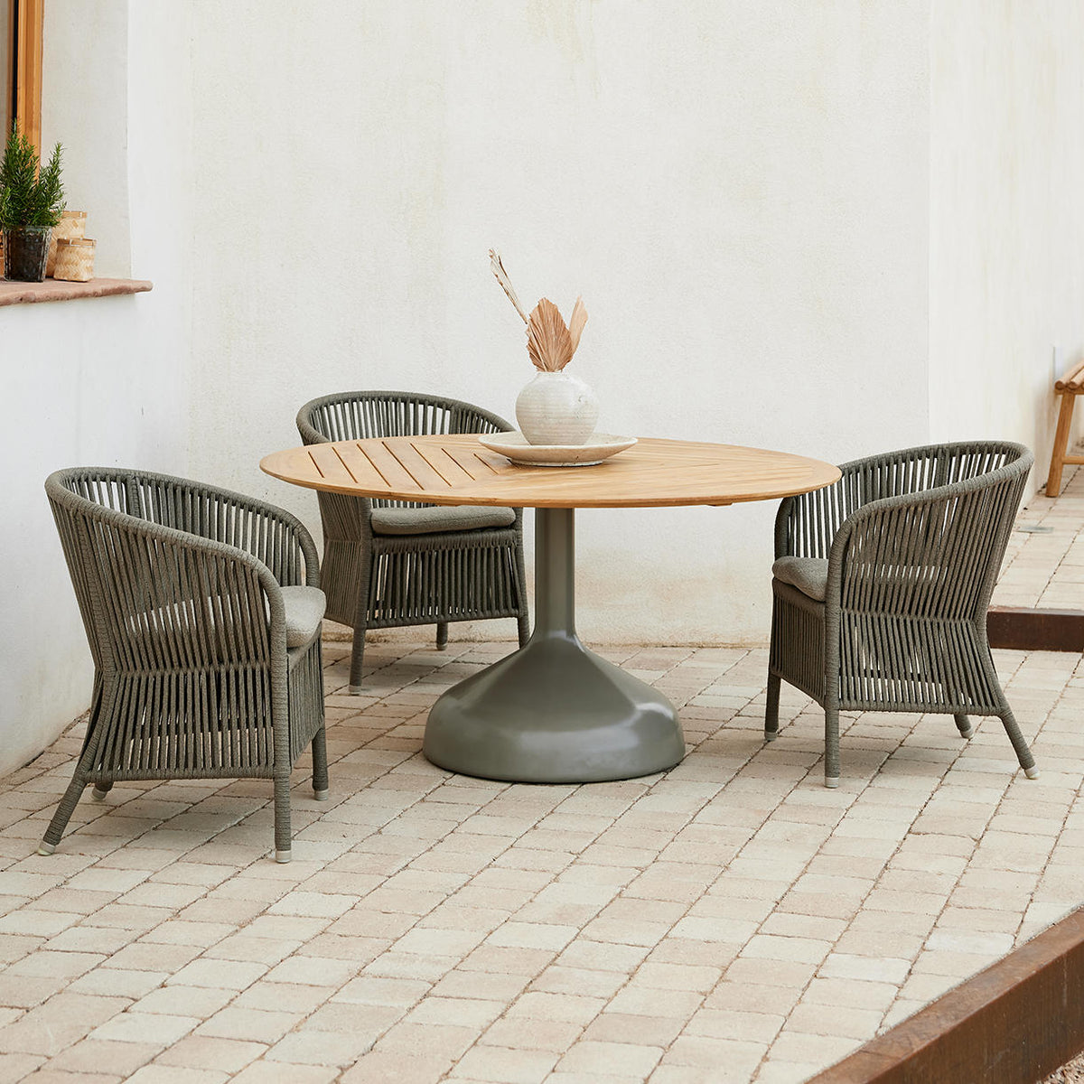 Buy Glaze Round Dining Tables — The Worm that Turned - revitalising ...