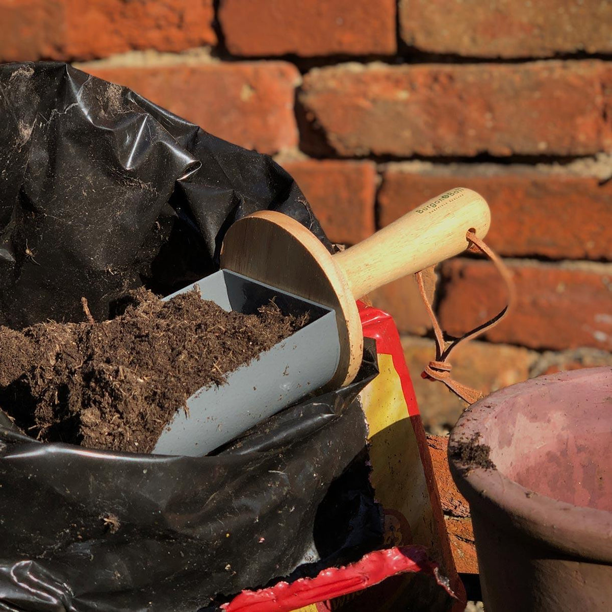 Buy Soil Scoop for Planters — The Worm that Turned - revitalising your ...