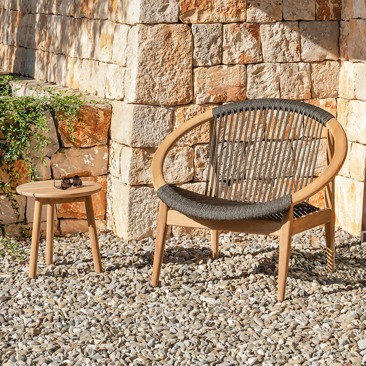 Buy Frida Lounge Chair — The Worm that Turned - revitalising your ...